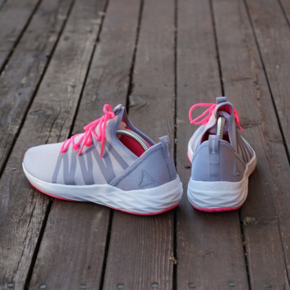 Reebok | Shoes | Reebok Womens Astroride Future Running Shoes Cm87 ...
